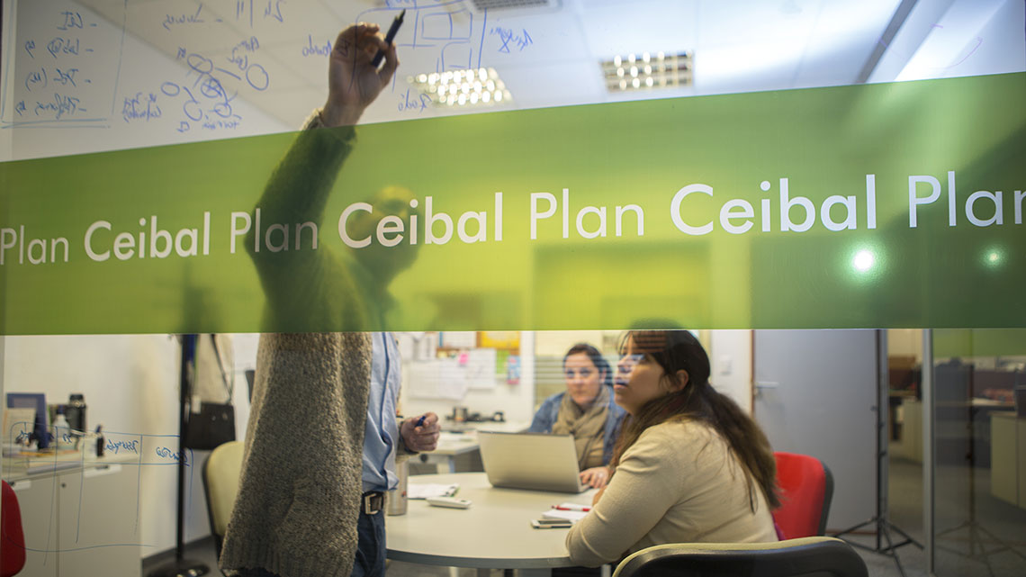 Plan Ceibal: política de educación inclusiva para construir el Uruguay del futuro - Movimiento ...